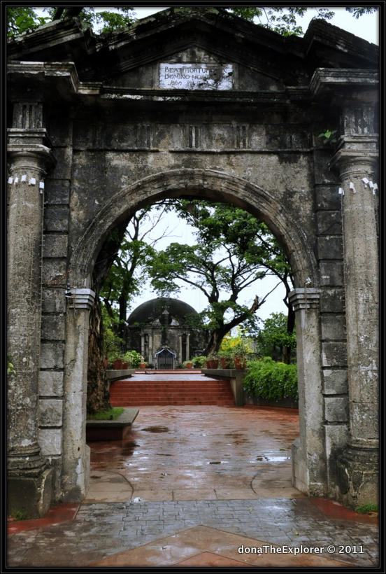 Syntheses of Being Somewhere: A Photo Shoot at Paco Park