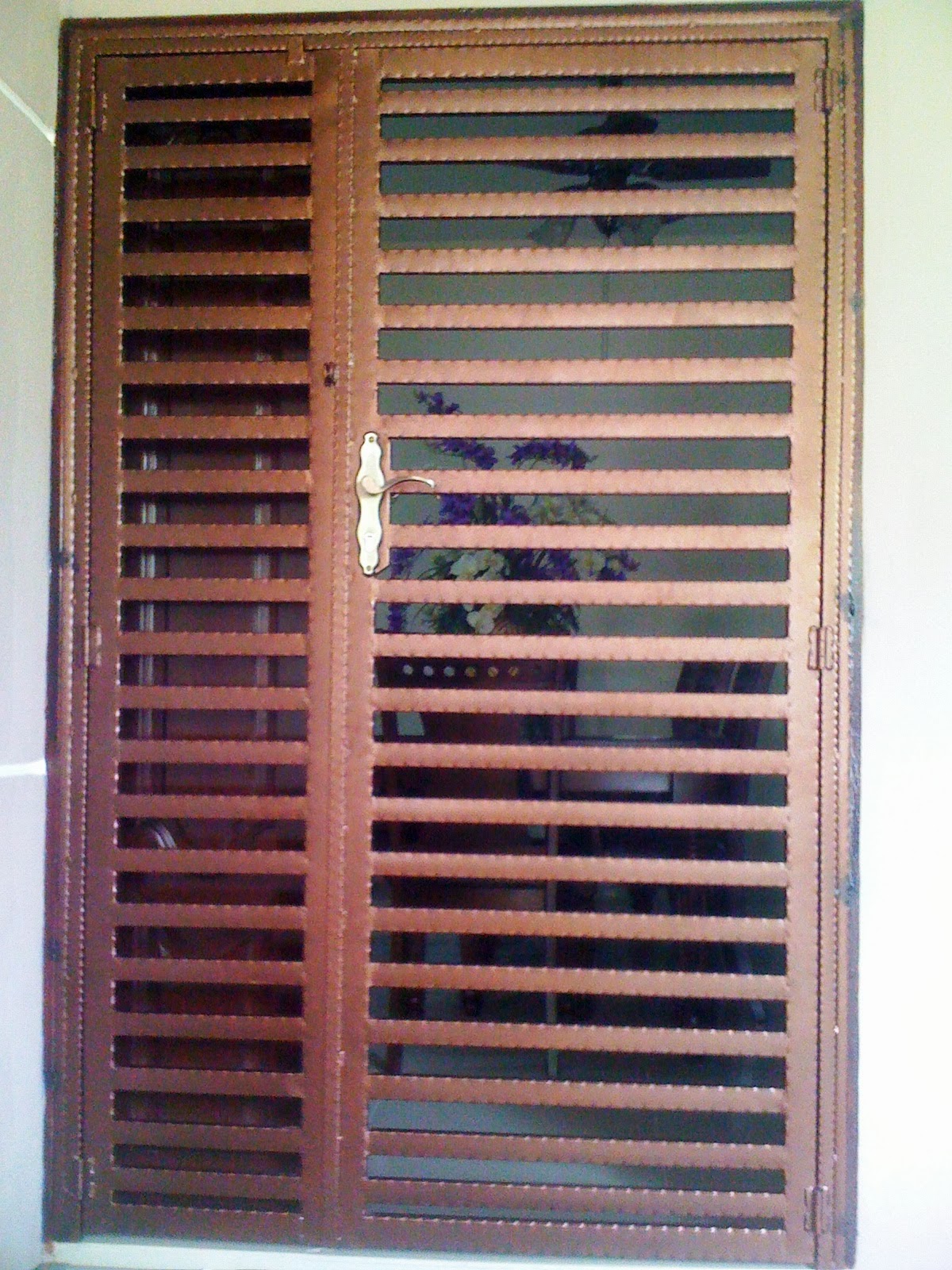 GRILL DAN PAGAR DI JOHOR: GRILL PINTU