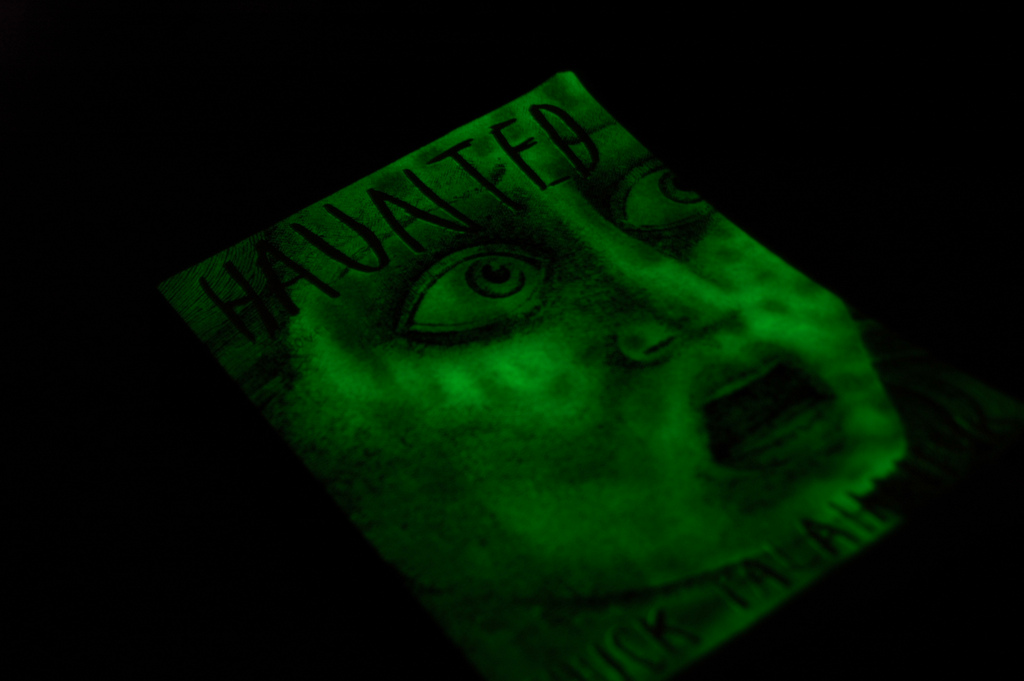 Manda's Thoughts: Book Review #9 - Haunted by Chuck Palahniuk
