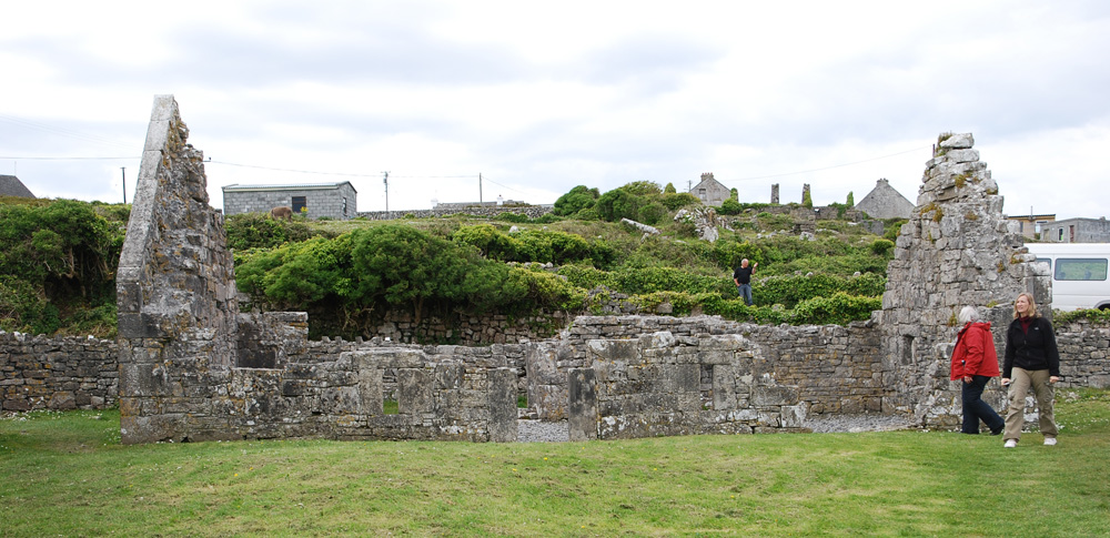 Footloose with Diana: Inis Mór - The Seven Churches
