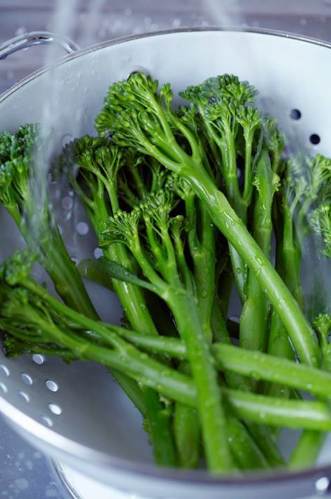 Warm Tenderstem and Samphire Bulgur Salad with Herbs | Tinned Tomatoes