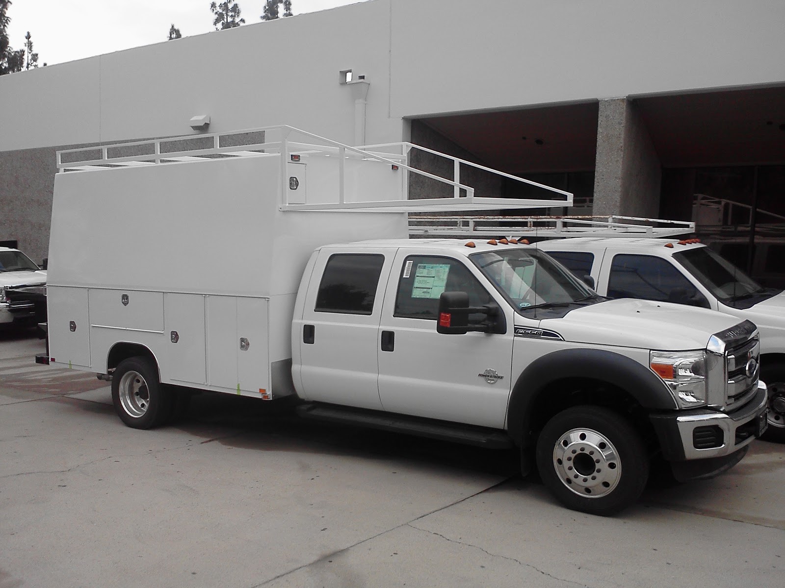 Harbor Truck Bodies Blog: Harbor Workmaster on Crew Cab With Roof Rack ...