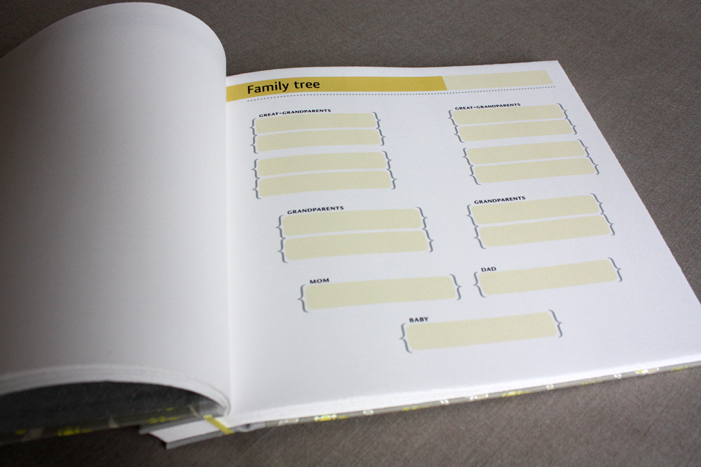 linenlaid&felt Katie Gonzalez: A sweet gray and yellow baby book