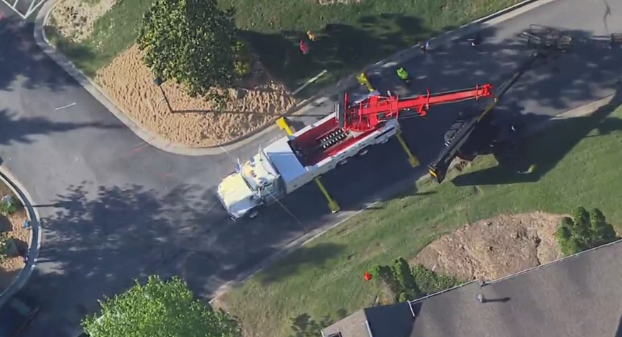 MEC&F Expert Engineers : One worker on a boom truck died, another ...