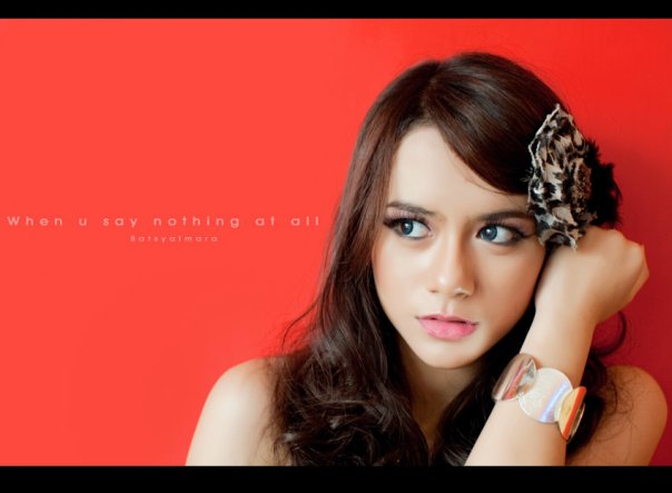 one day with mycelebrity: TOP PHOTO GALLERY ACTRESS : DYLAN SAHARA