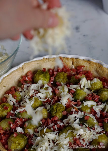 Cuinant: Quiche de coles de bruselas y jamón