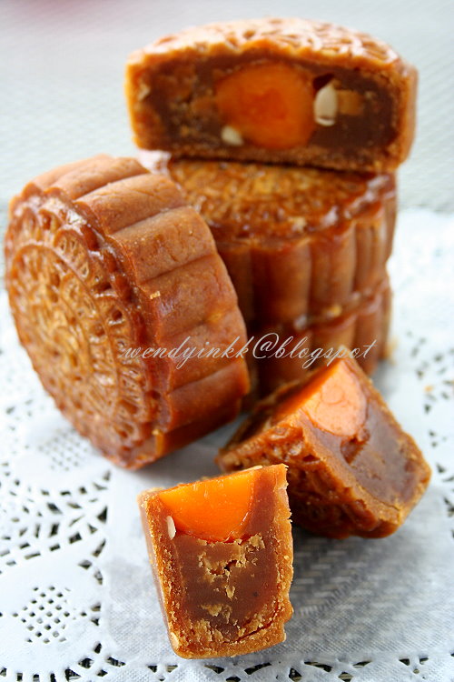 Table for 2.... or more: Traditional Mooncake