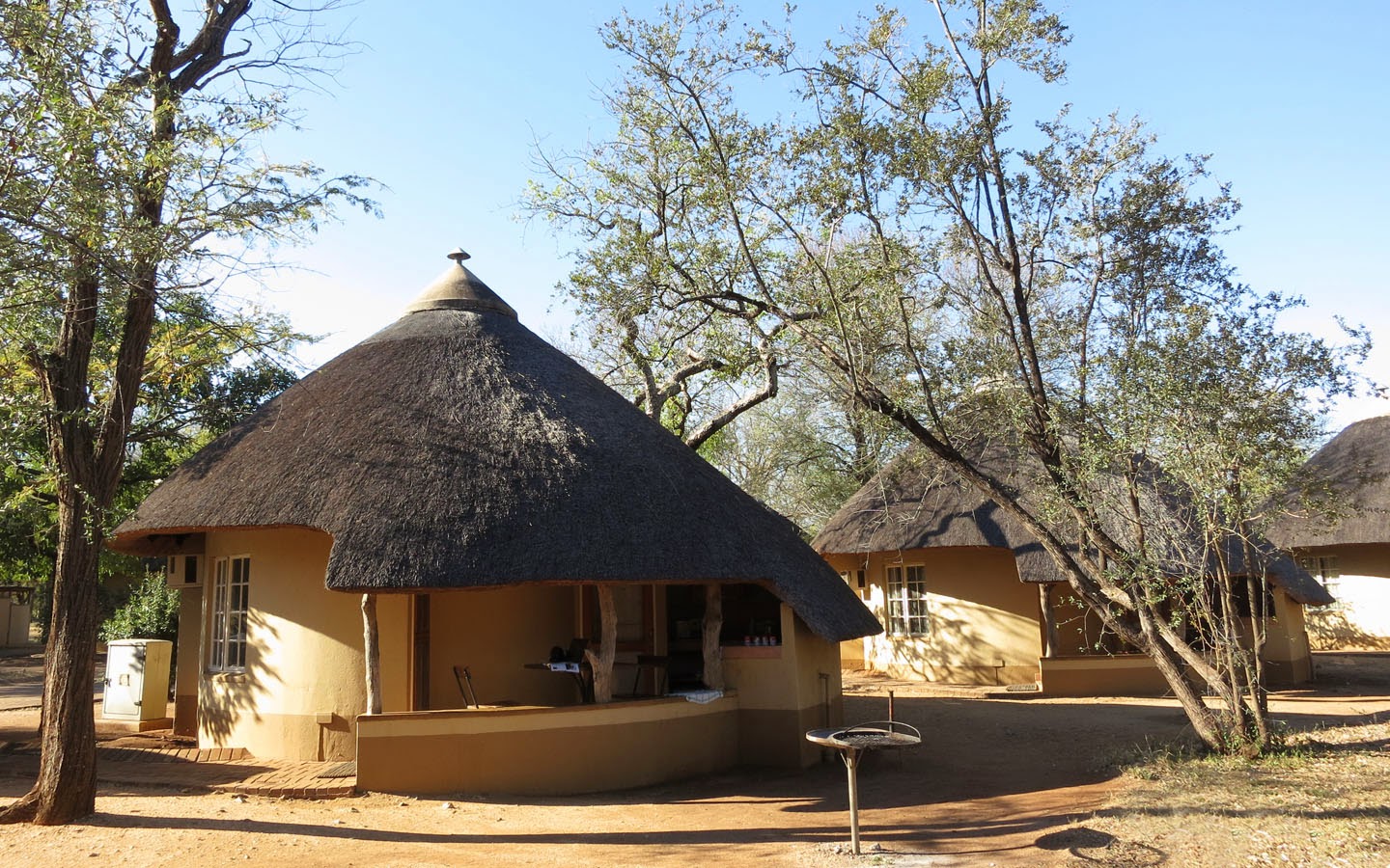 66 Square Feet (Plus): Rondawel