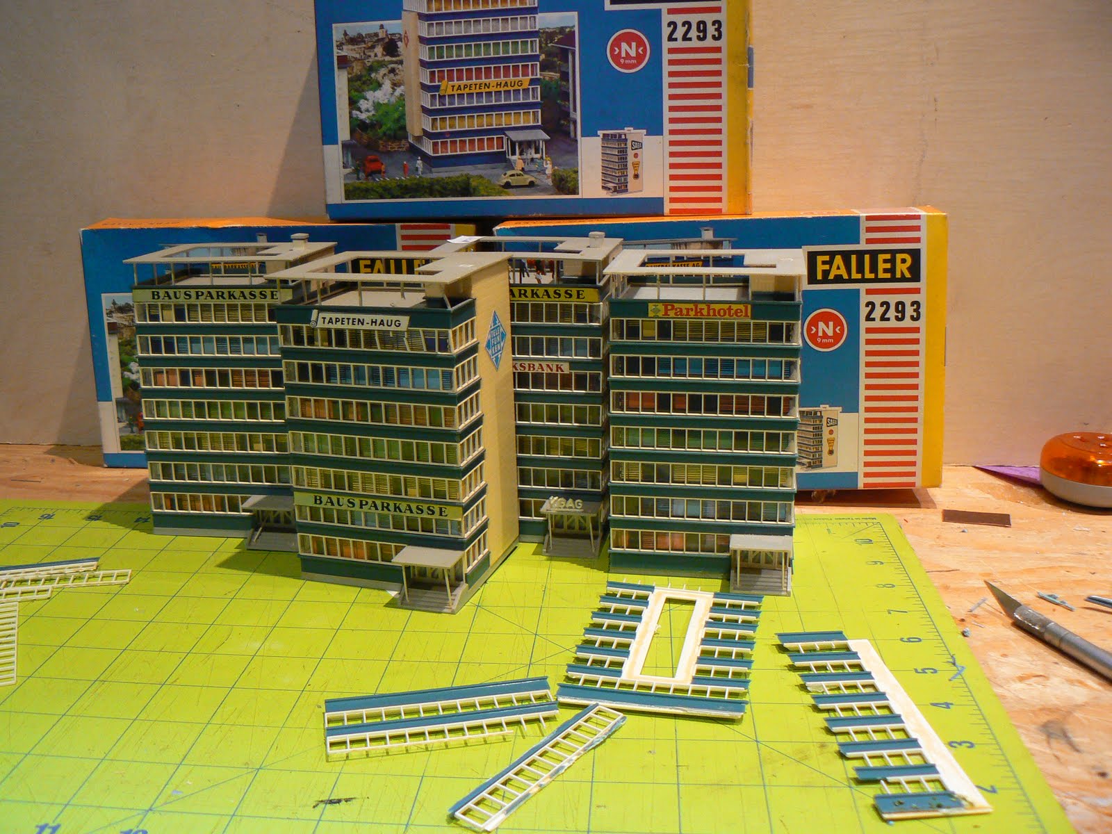 quinntopia - An N Scale blog: Faller 2293 Kitbash Complete!