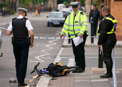 Crap Cycling & Walking in Waltham Forest: Hackney Road cyclist ...