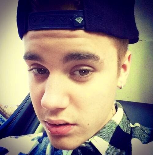 Nuevas fotos de Justin a IG y SOM ~ Justin Bieber Noticias