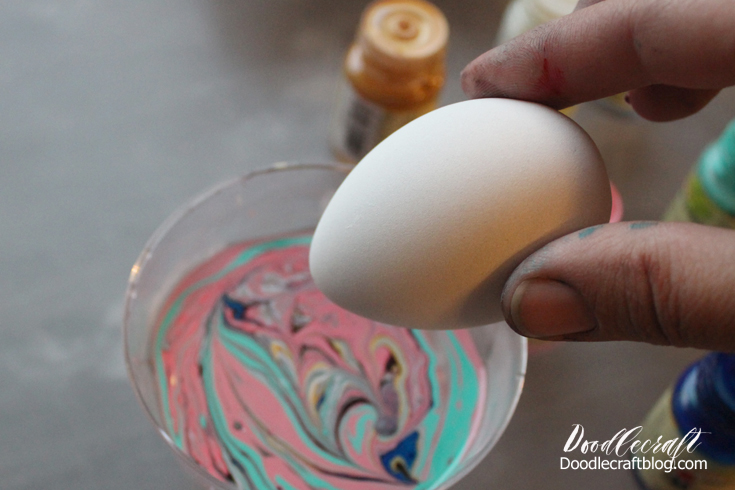 Marbled Easter Eggs DIY