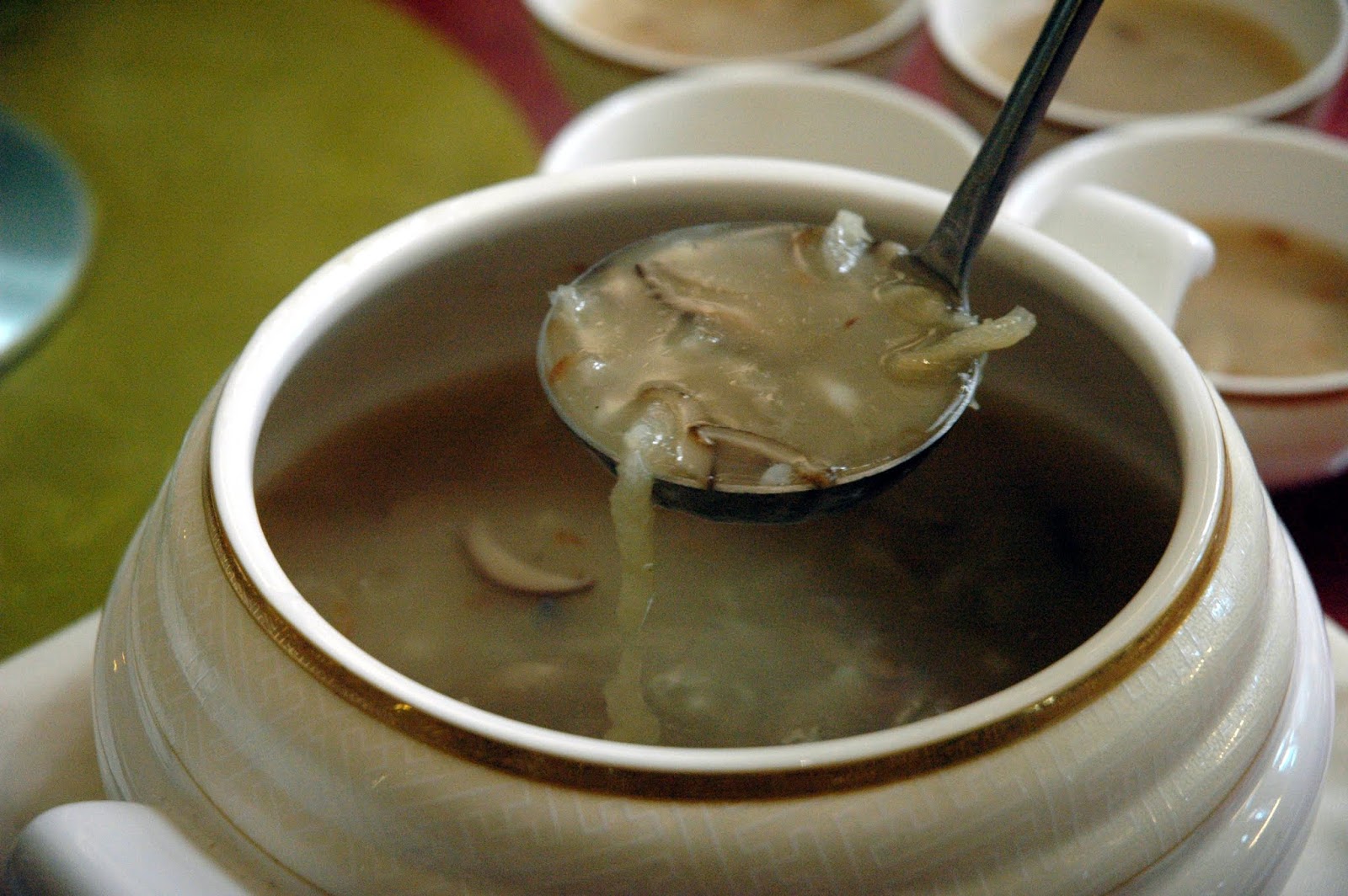 DUDE FOR FOOD: A Chinese Lauriat at Diamond Hotel's Corniche