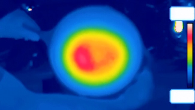 Cast Iron Pan with an Infrared Camera - InvertedKB
