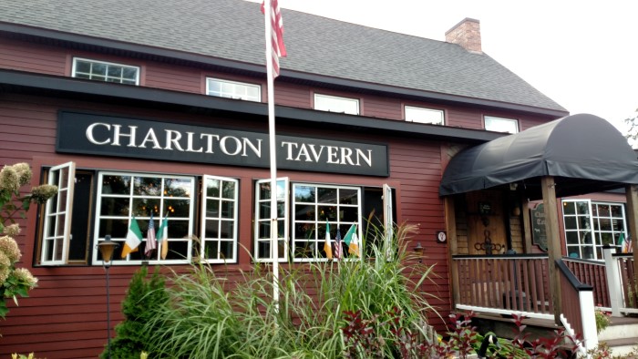 Walkabout With Wheels Blog: Lunch at Charlton Tavern in Charleton, New York