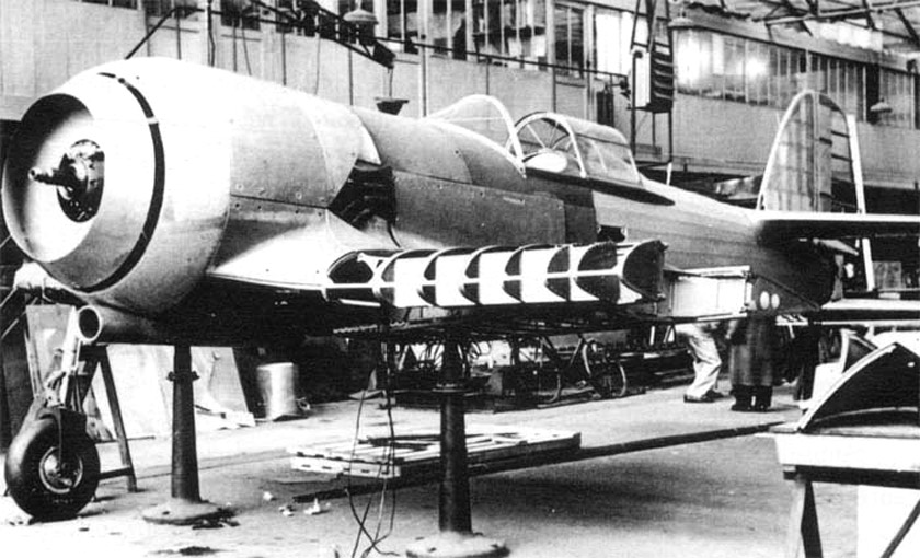 nhungdoicanh: Renard R-37