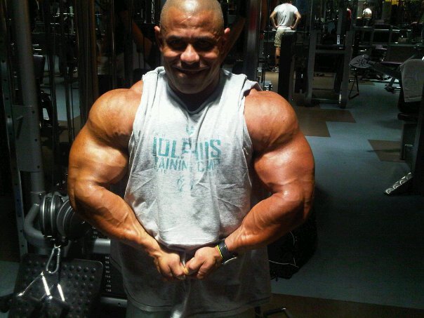 Worldwide Bodybuilders: Venezuelan muscle papi and world champ José ...