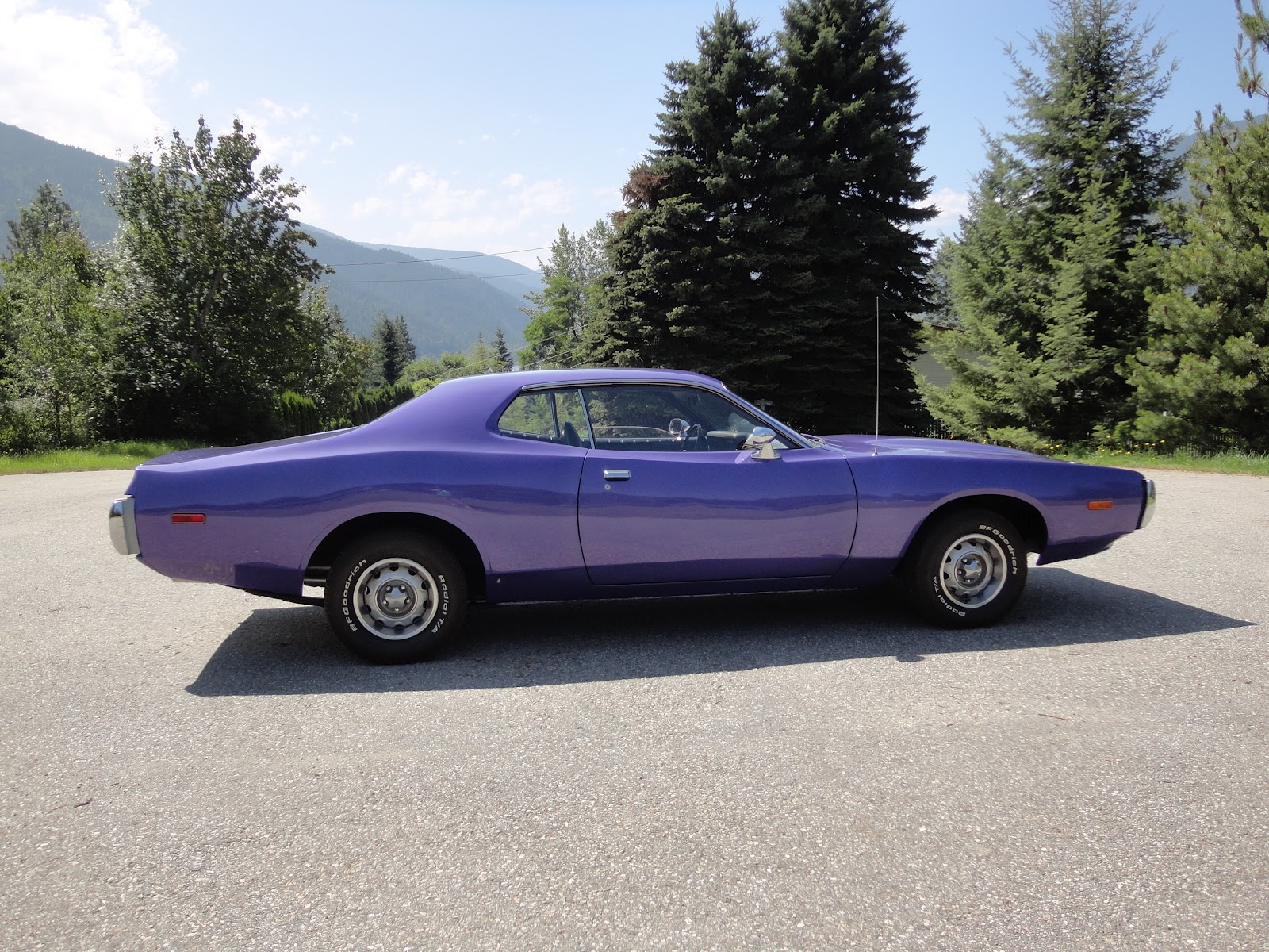melatini classics: 1973 Dodge Charger 340 4-Speed
