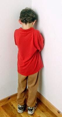 Eres un niño malo ¡Estás castigado!