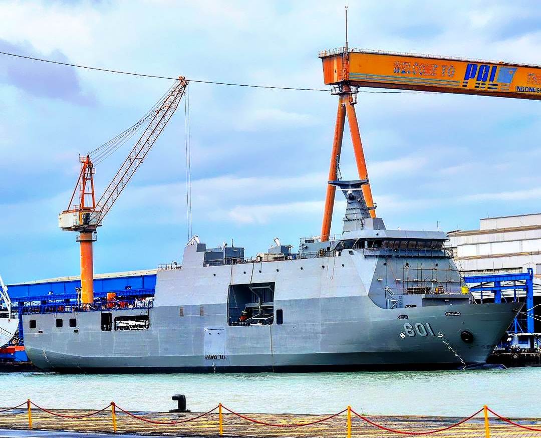 DEFENSE STUDIES: Navy’s LD-601 Tarlac Undergoes Initial Sea Trials