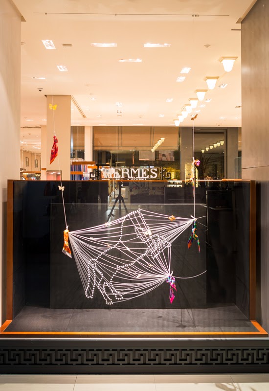 podio: Kababie Arquitectos y los escaparates Hermès