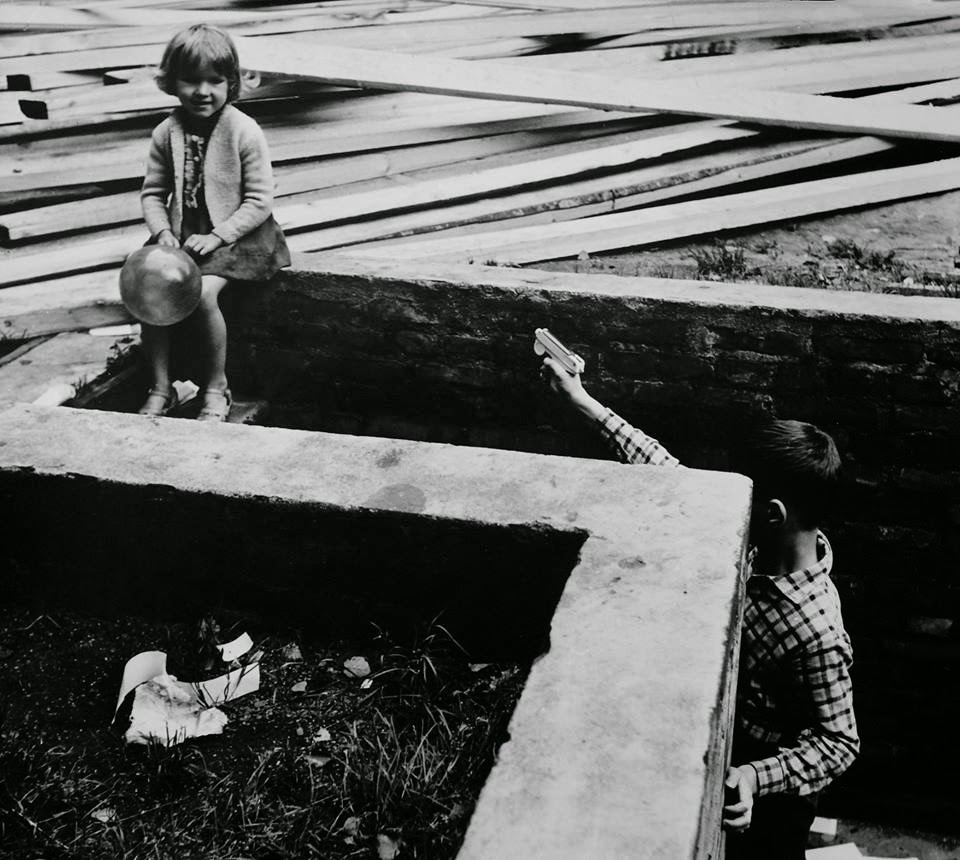 OLTRE IL MURO: ARTE e FOTOGRAFIA: GUNĀRS BINDE | PHOTOGRAPHER