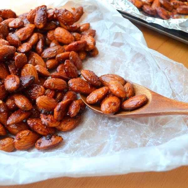 Happily Spiced: Sriracha Honey Almonds