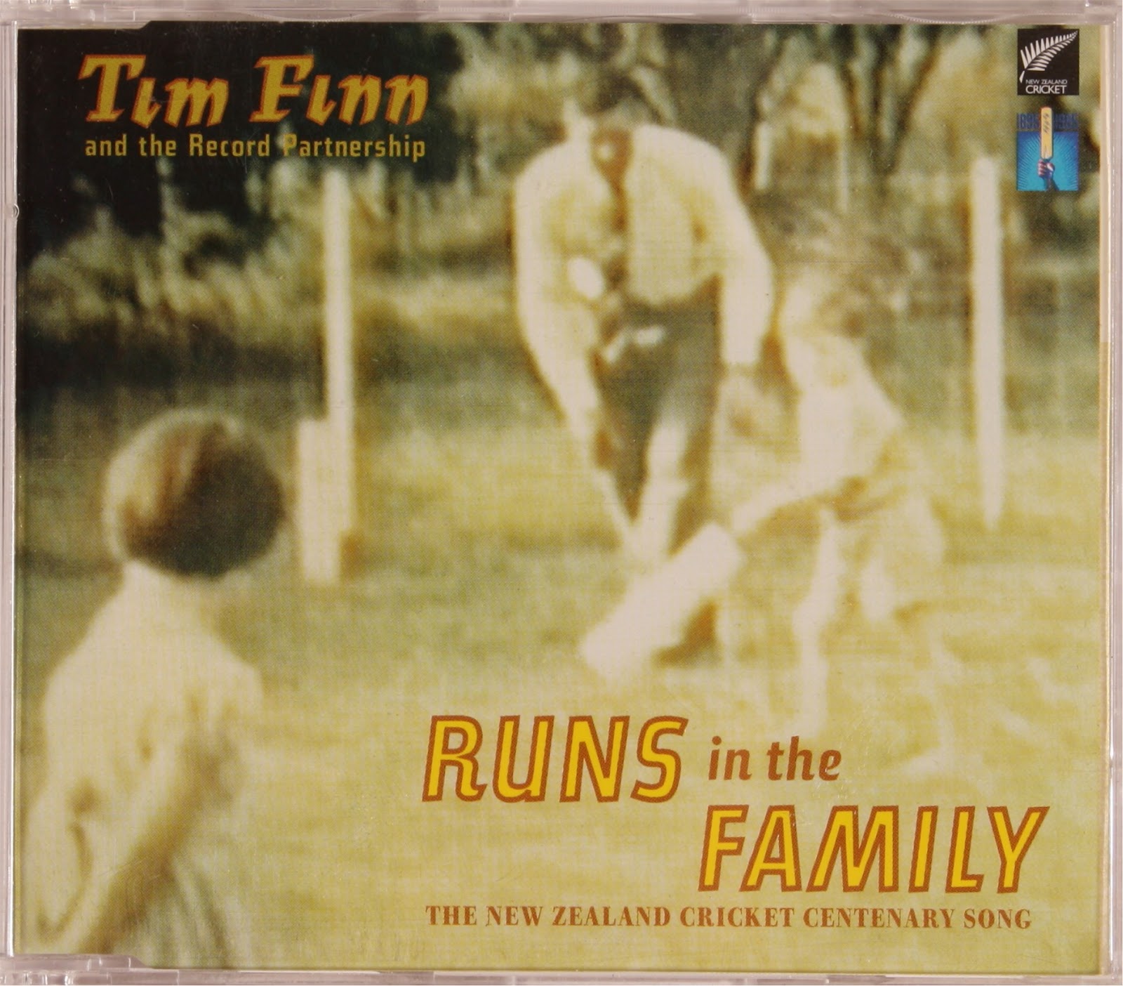 New Zealand Musiceum: Tim Finn and Neil Finn solo