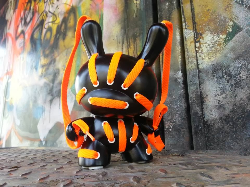 Dunny Addicts: Custom: 8" Dunny - ShoelEECHed by EECHone