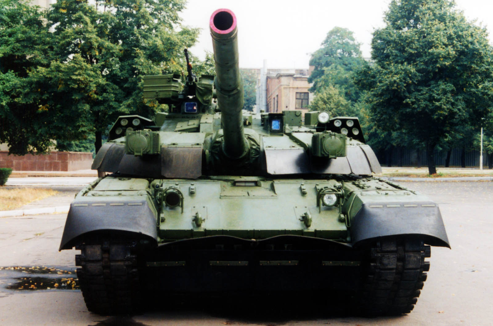 Glavcom: BMT-72 heavy infantry fighting vehicle