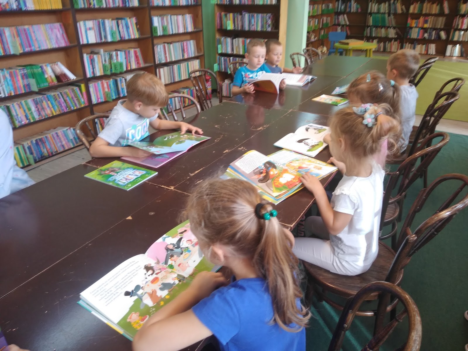 BIBLIOTEKA NA SZWEDEROWIE: Wodne malowanki