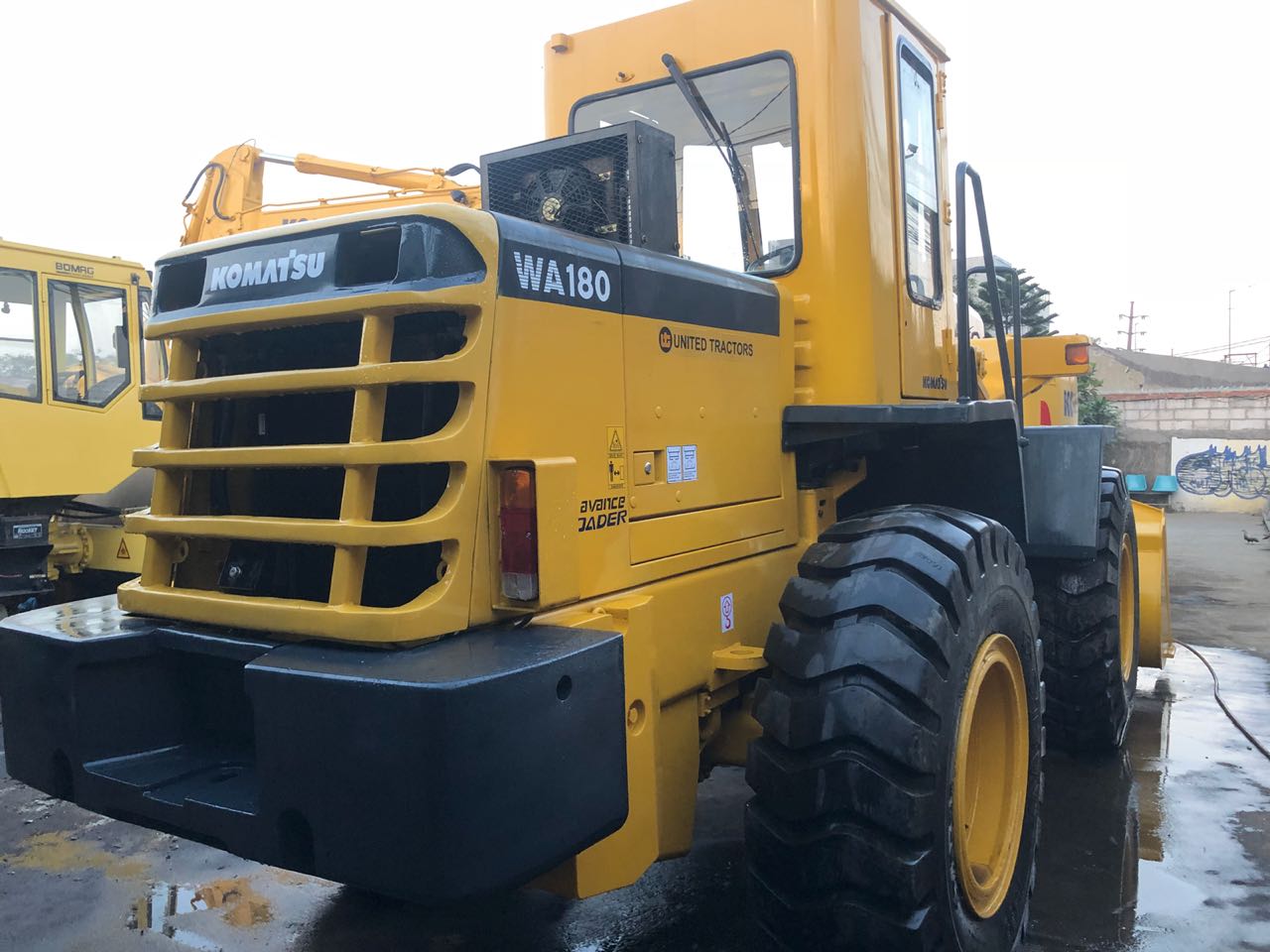 Pusat Jual Beli Alat Berat Bekas Terlengkap: Wheel Loader Komatsu WA180 ...