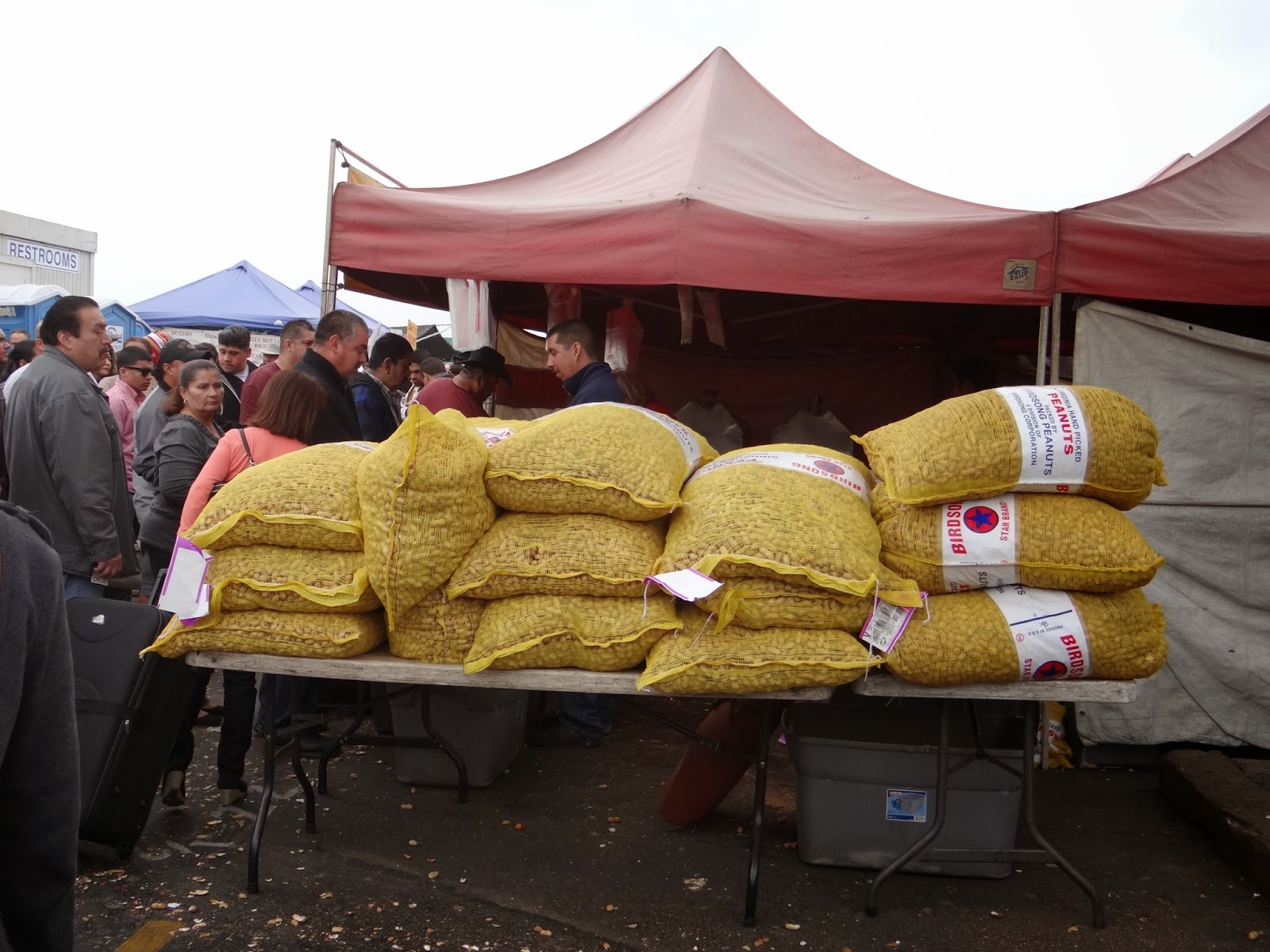 Walkabout With Wheels Blog: Maclin Open Air Markets in Ontario, California