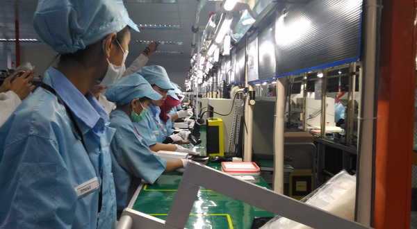 Mengintip Proses Produksi Smartphone 4G kita di Pabrik - Info teknologi