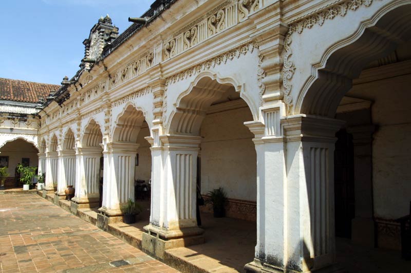 HISTORIA DE LA ARQUITECTURA II T.N: Universidad de Antigua, Guatemala