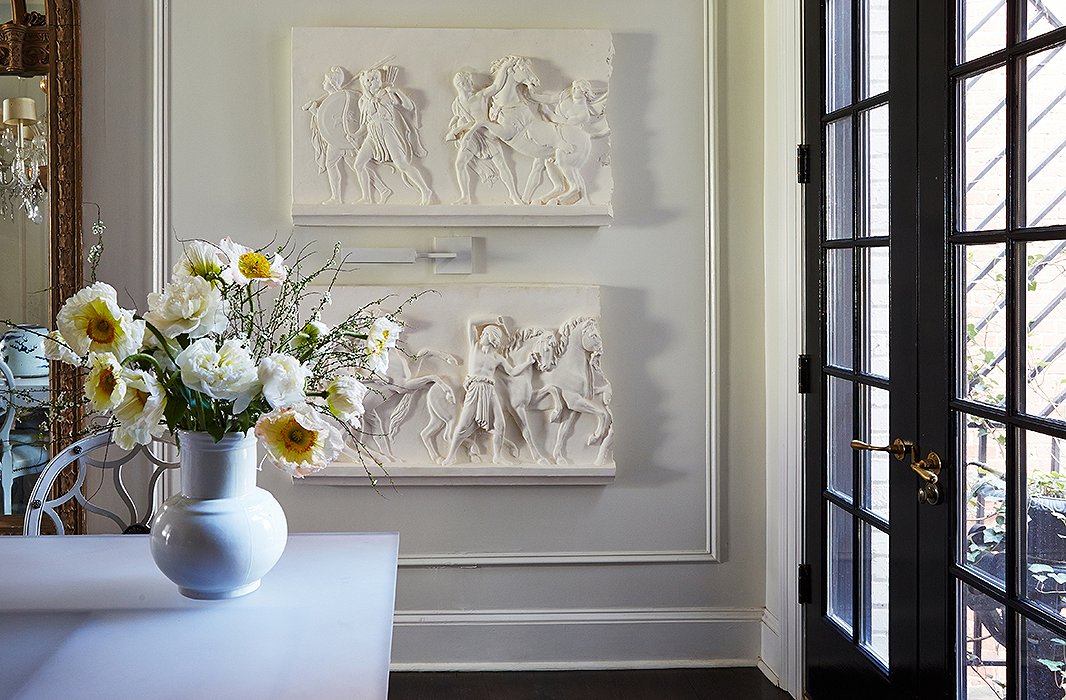 Eye For Design: Decorating With Neoclassical Relief Sculptures