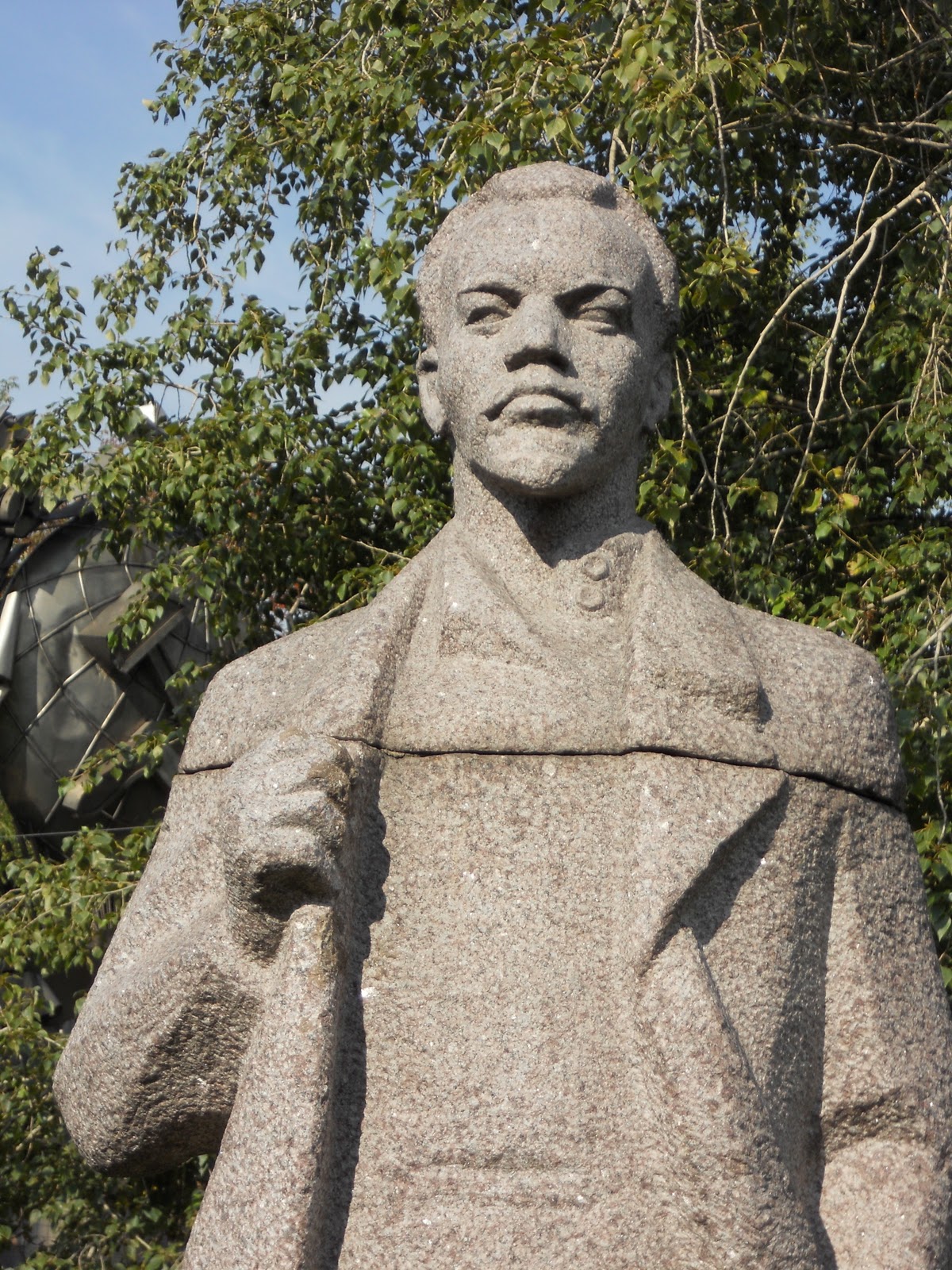 What am I doing here?: Russia; History - Lenin by Dimitri Volkoganov