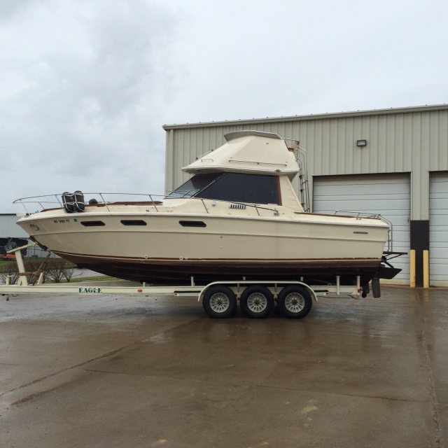 Tom and Zane and old searay: Sea Ray Project