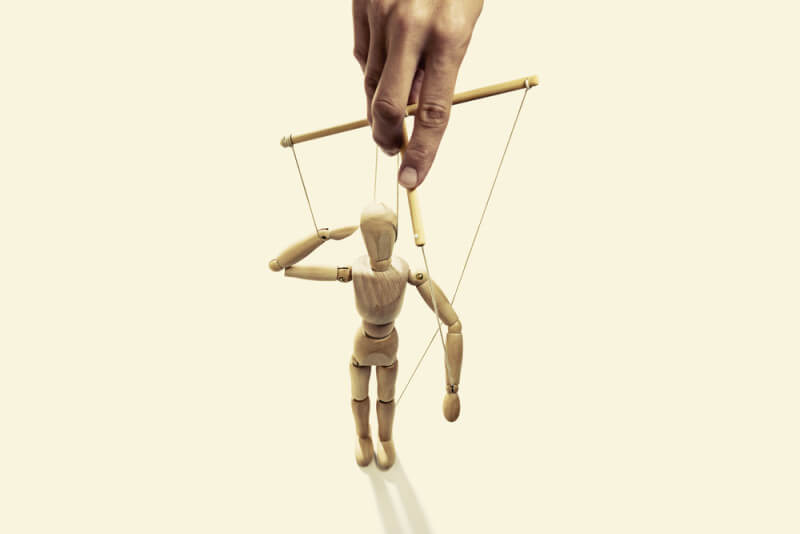 7 Maneiras de Identificar um Mestre da Manipulação - Oráculo da Lu ...