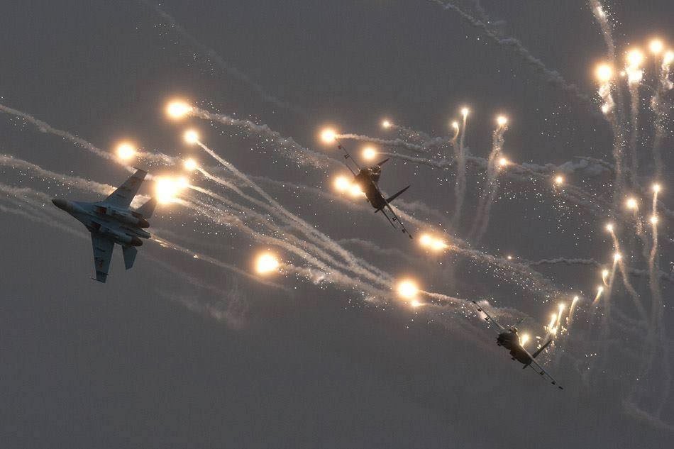 War Machines: Flares! flares!!