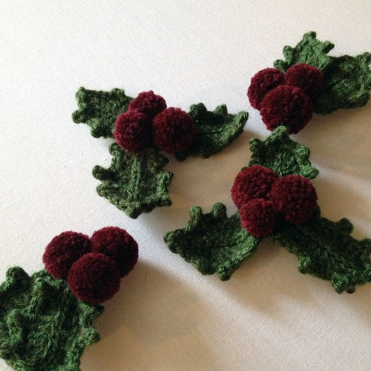 scientific culture: Holly Jolly Crochet Holly