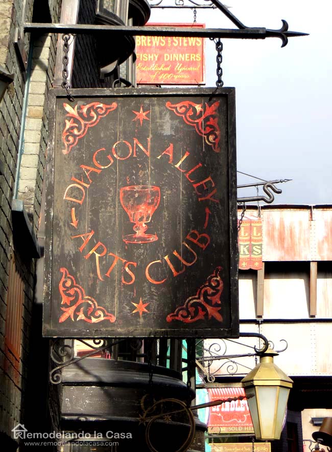 Signs from The Wizarding World of Harry Potter - Remodelando la Casa