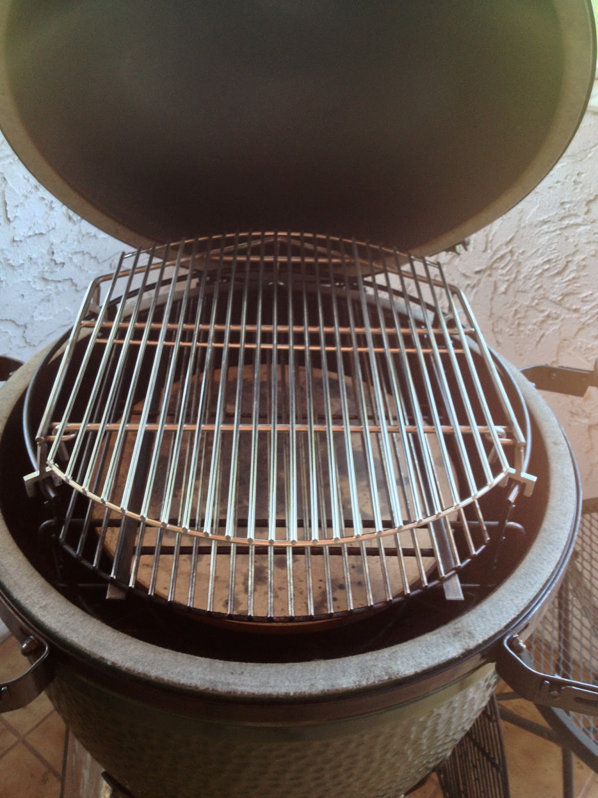 Light A Fire BBQ: Adjustable Rig from Ceramicgrillstore.com