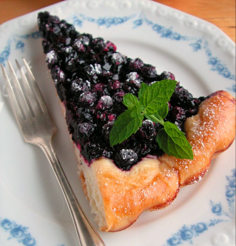 Herkkusuun lautasella Ruokablogi: Mamman mustikkapiirakka