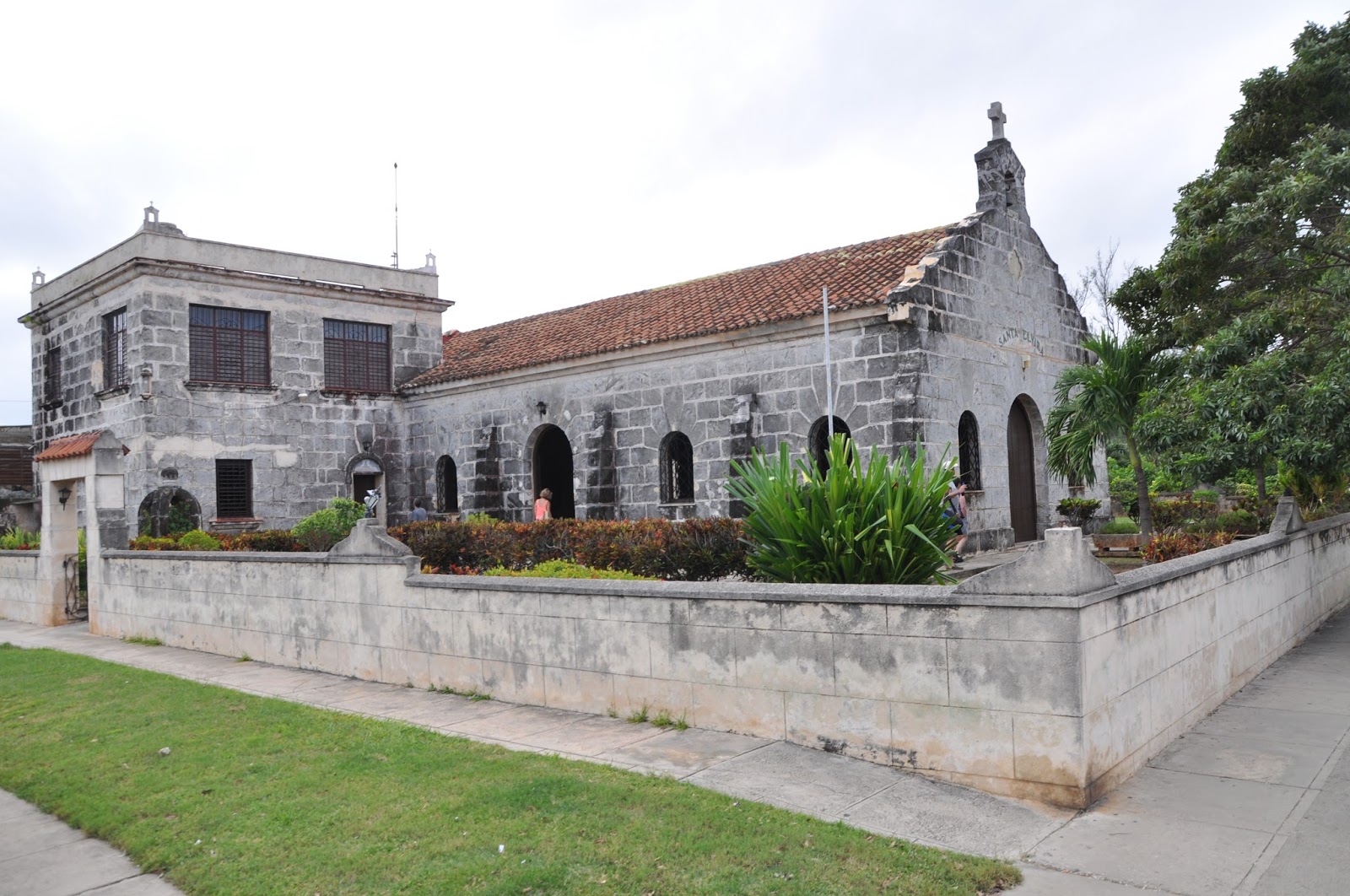Orbis Catholicus Secundus: St. Elvira: Cuban Church in Resort Town of ...