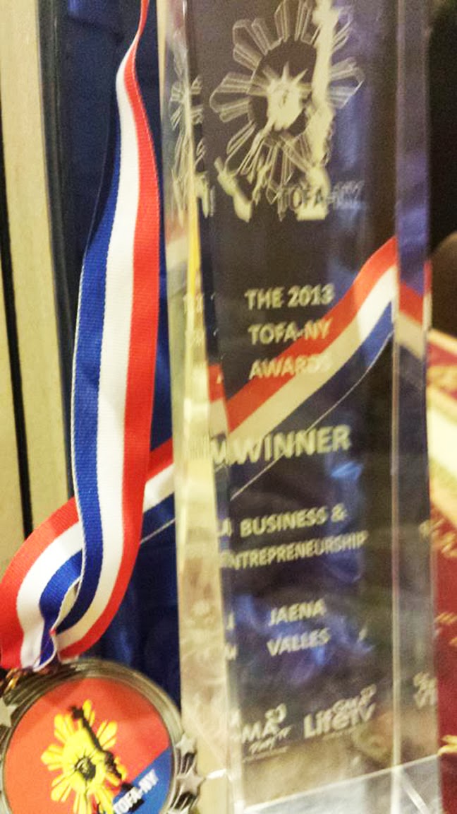 Mambulaoans WorldWide Buzz: Jaena Valles honored at TOFA