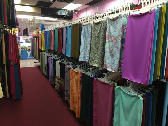 Perniagaan Kedai Pakaian Untuk Dilepaskan