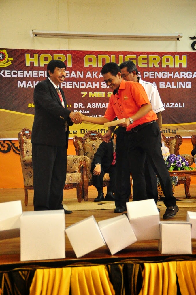 Hari Anugerah Kecemerlangan Akademik dan Penghargaan 2014 ~ MRSM BALING