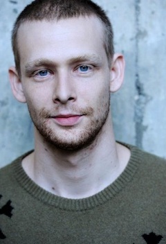 Hallan muerto actor Johnny Lewis de la serie "Sons Of Anarchy" - djangueo