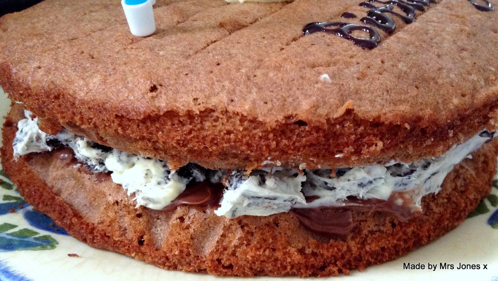 Bake: Chocolate Oreo Sponge Cake